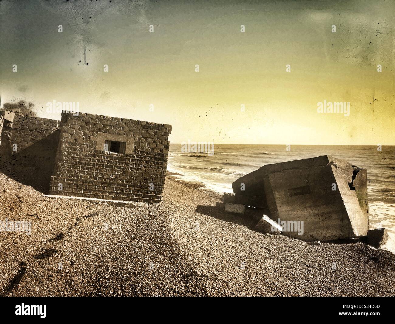 British beach defences ww2 hi-res stock photography and images - Alamy