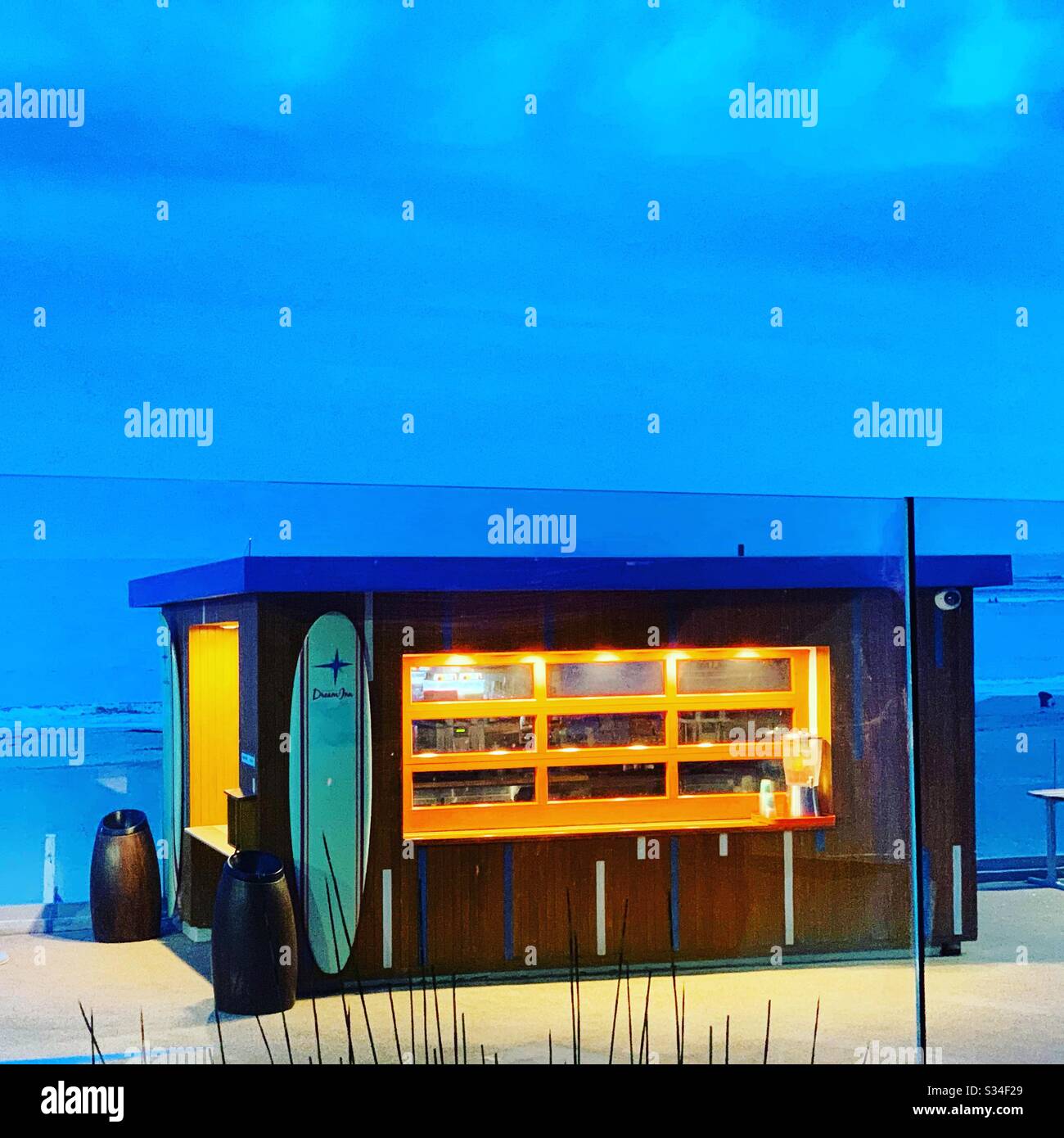 The pool bar at night at the Dream Inn Santa Cruz, Santa Cruz ...