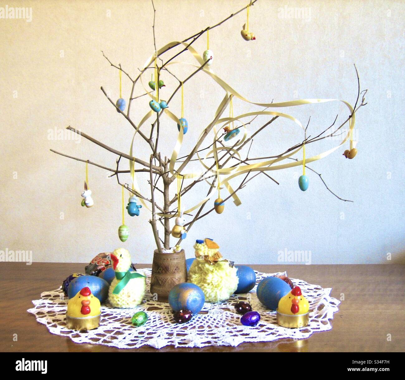 Easter egg tree Stock Photo - Alamy