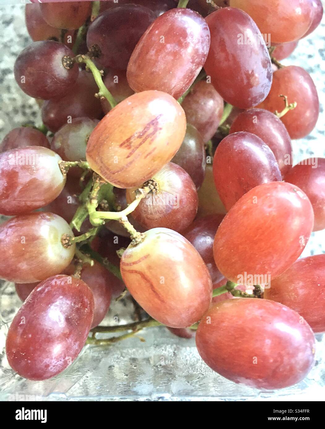 Bunch of grapes Stock Photo - Alamy