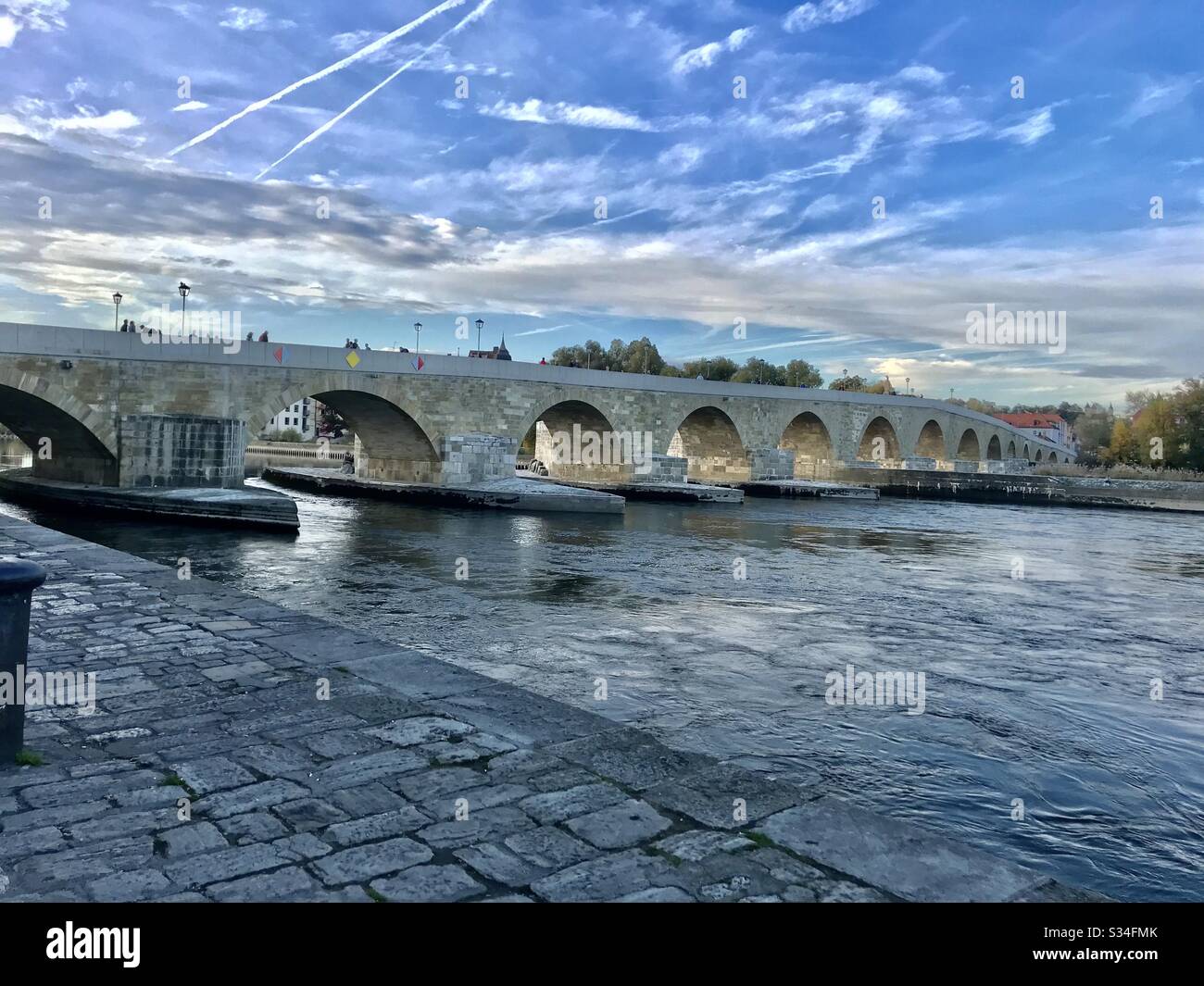 Stone bridge regensburg hi-res stock photography and images - Alamy