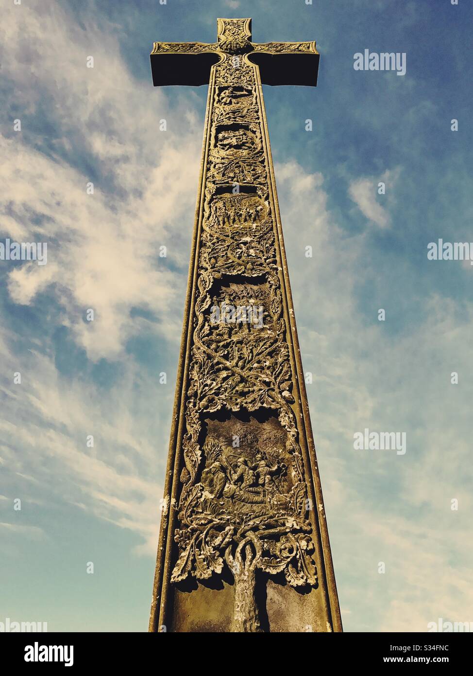 Durham cathedral uk cross hi-res stock photography and images - Alamy