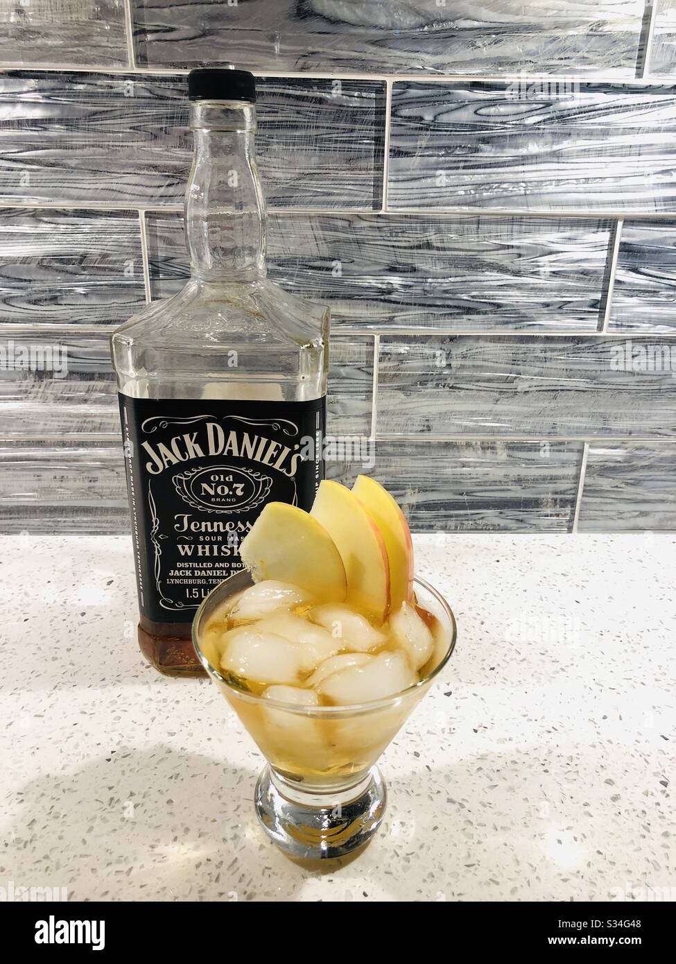 Apple jack liquor hi-res stock photography and images - Alamy