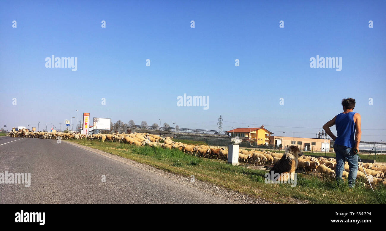 Traffic jam italy hi-res stock photography and images - Alamy