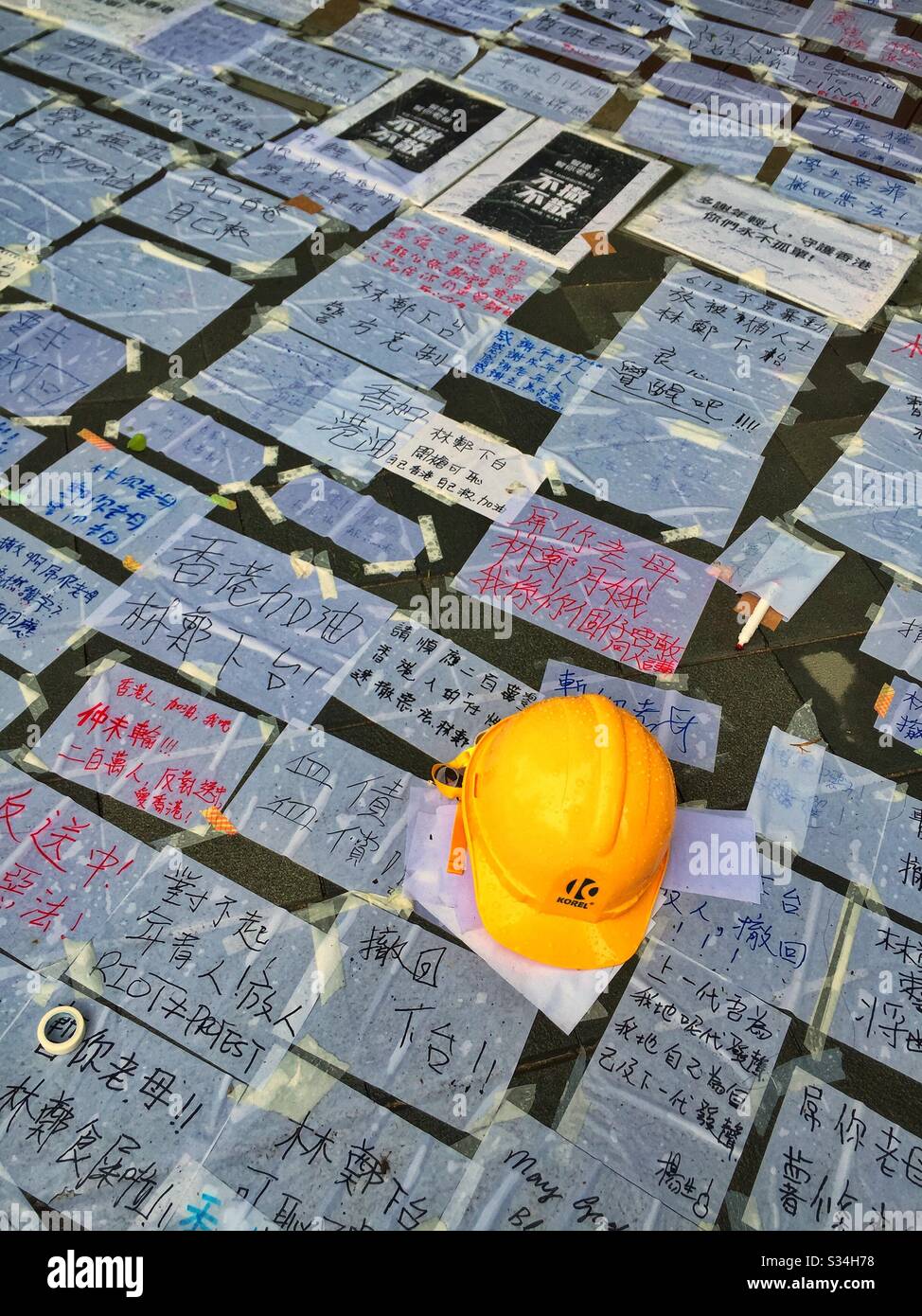 Slogan hat hi-res stock photography and images - Alamy