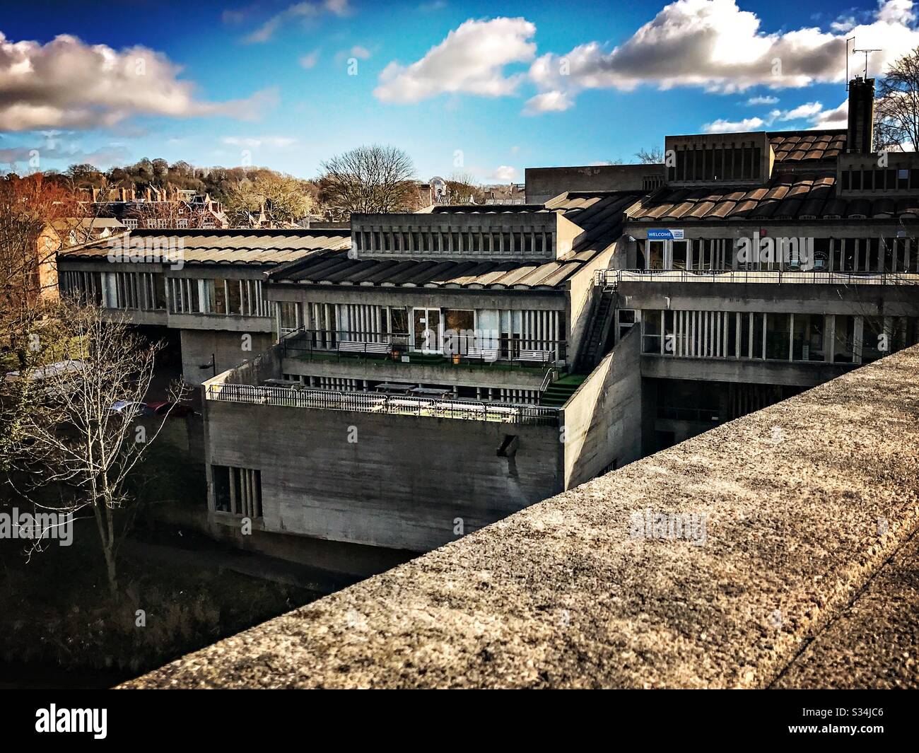 Brutalist architectural hi-res stock photography and images - Alamy