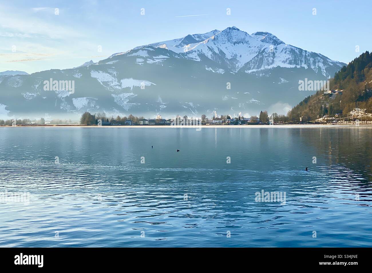 Zell am see lake austria winter hi-res stock photography and images - Alamy