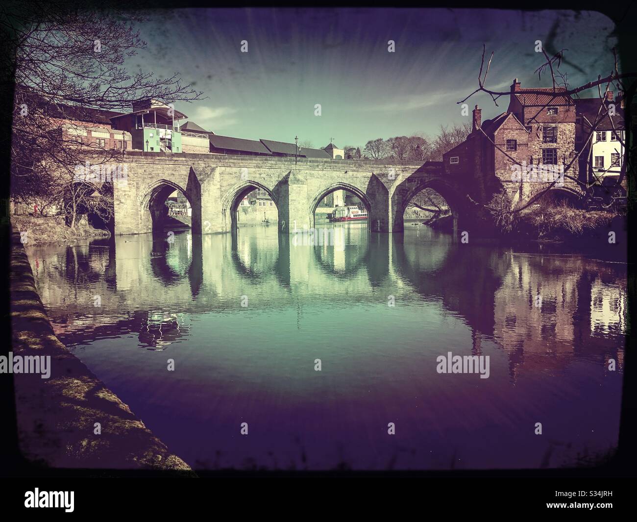 Architecture of Durham City, North East England. Scenic view of Elvet ...