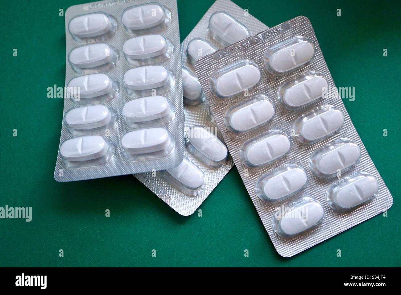 Analgesic medicine hi-res stock photography and images - Alamy