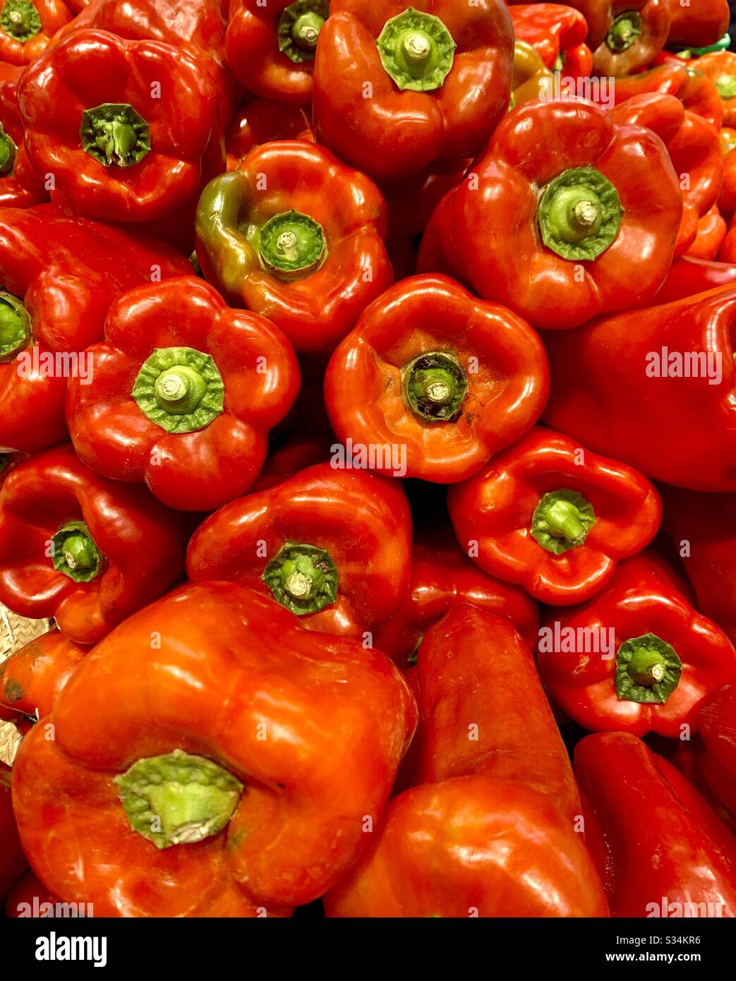 Real food hi-res stock photography and images - Alamy