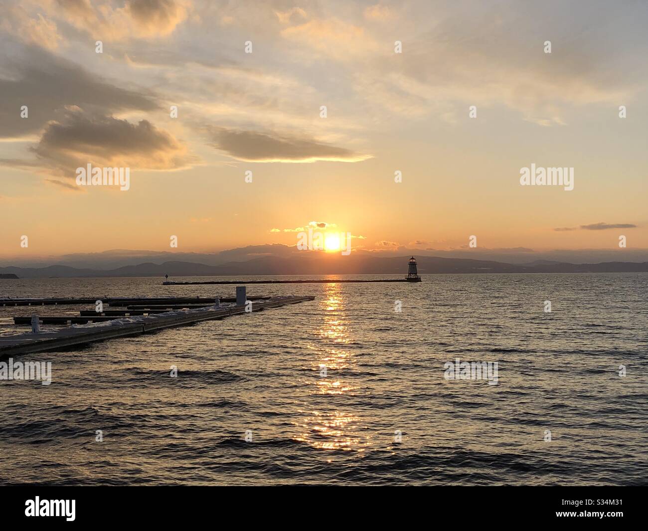 Lake Champlain sunset Stock Photo - Alamy