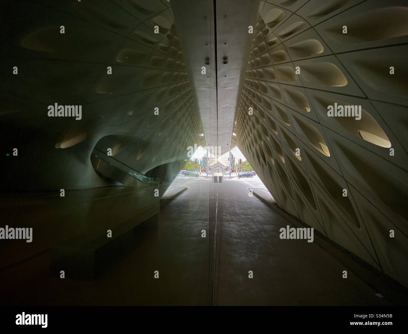 LOS ANGELES, CA, MAR 2020: wide view of architecture with reflection in ...
