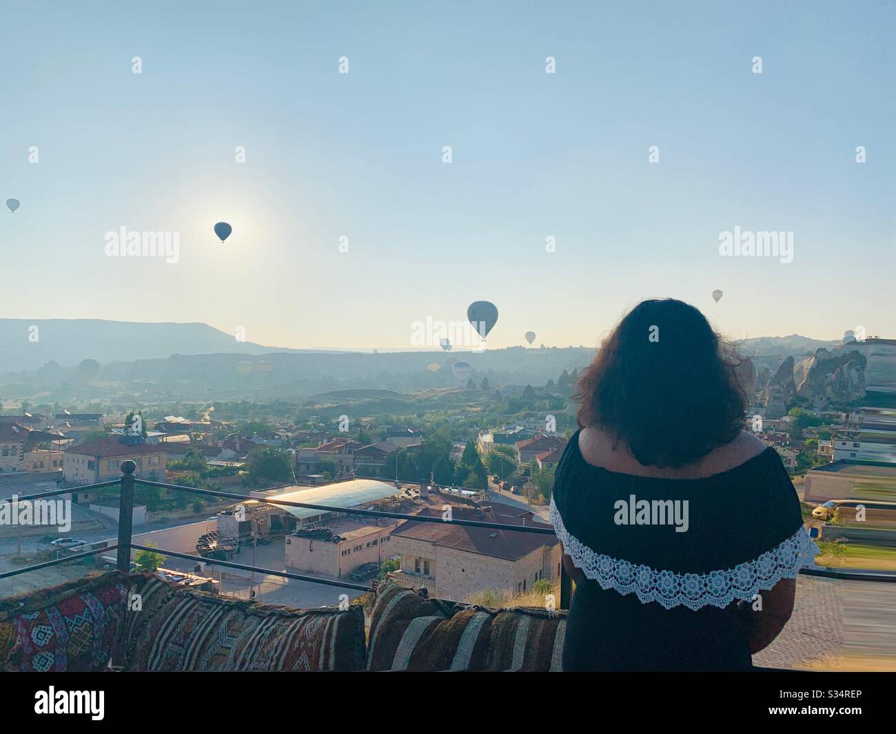 Hot air ballon hi-res stock photography and images - Alamy