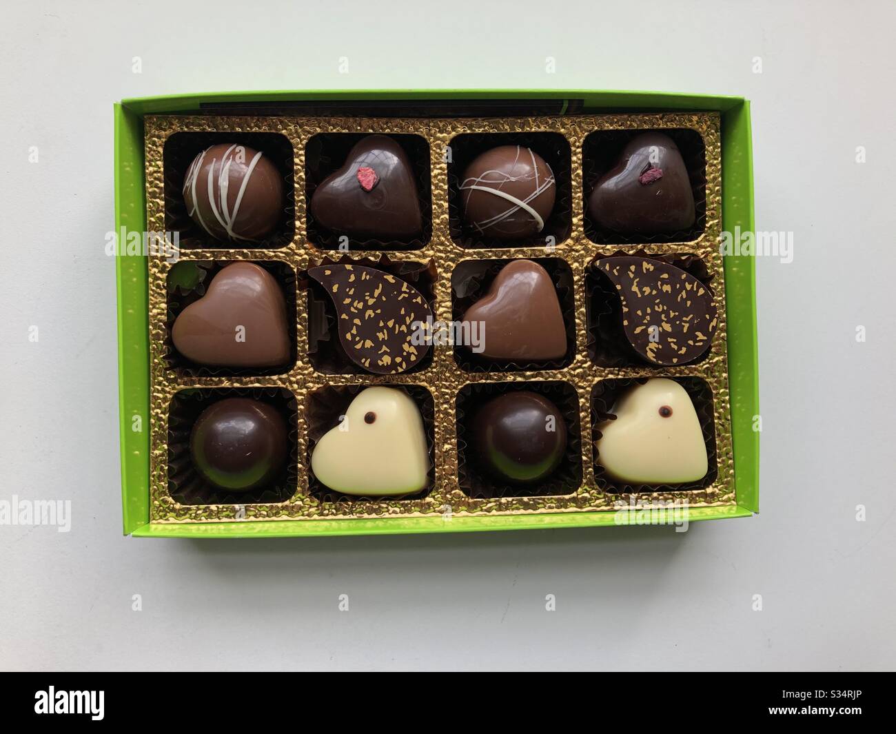 Handmade chocolates hi-res stock photography and images - Alamy