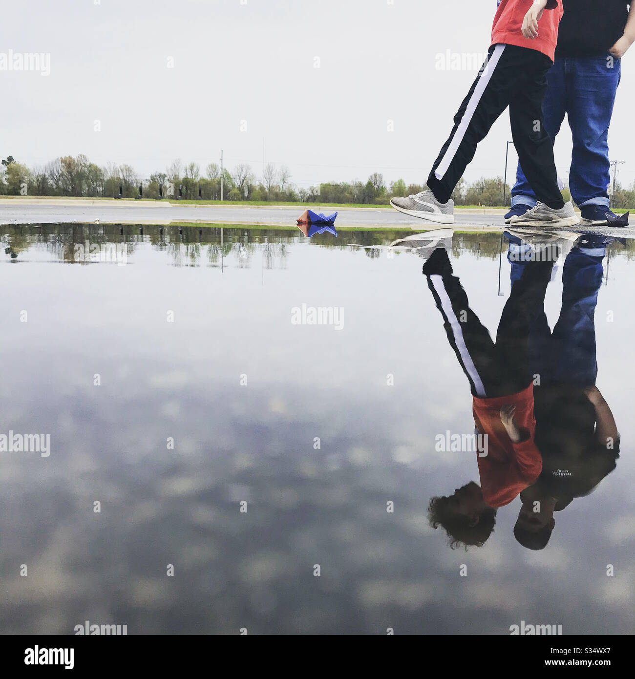 Water puddles hi-res stock photography and images - Alamy