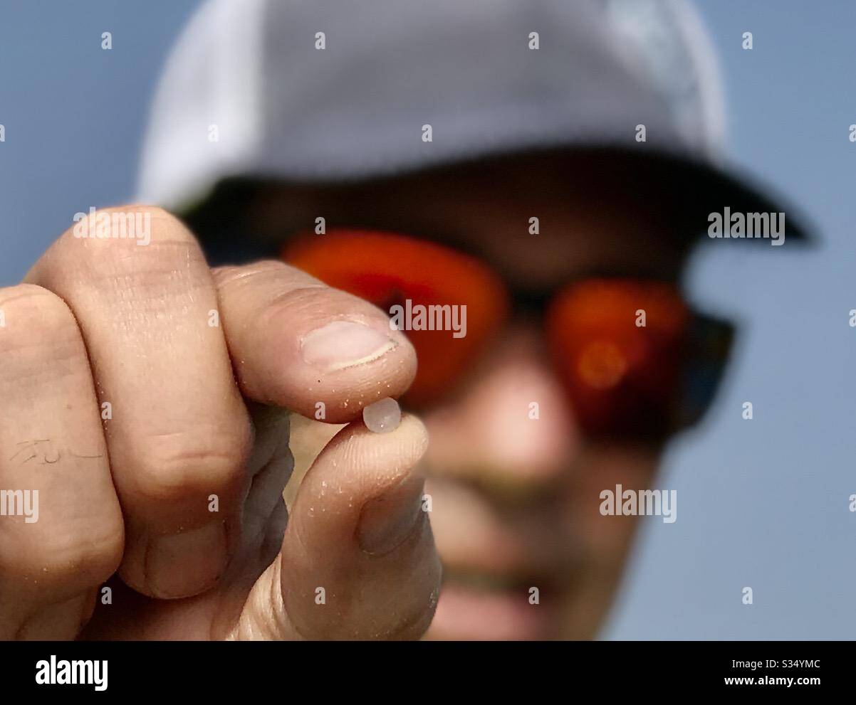 Plastic nurdle hi-res stock photography and images - Alamy