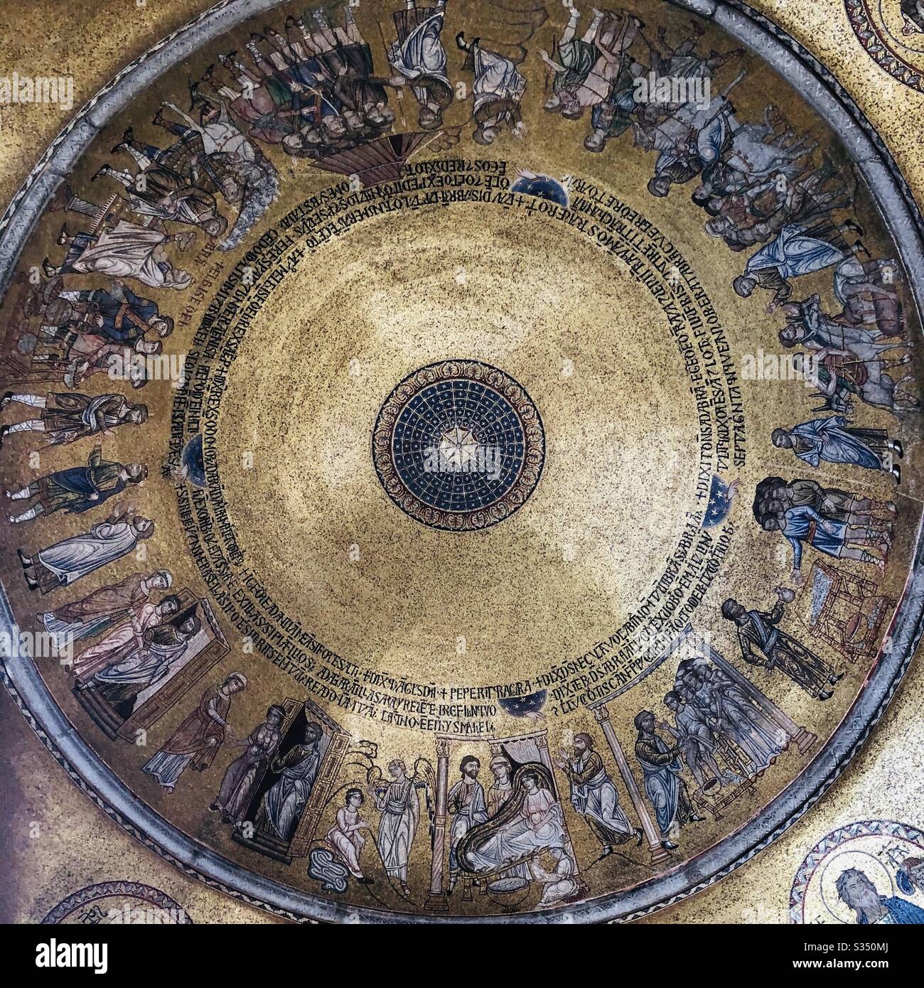 Ceiling st marks hi-res stock photography and images - Alamy