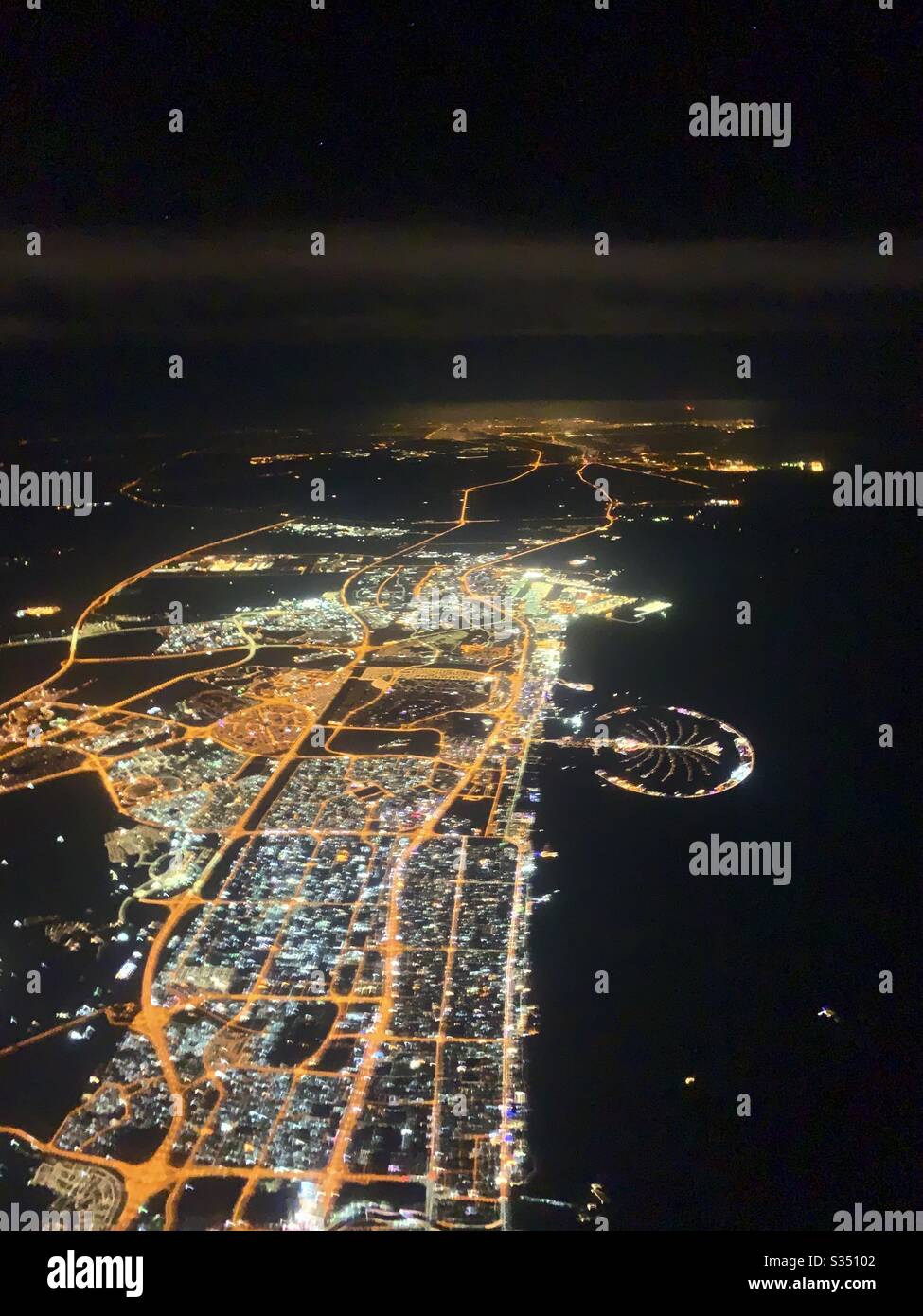 Dxb dubai hi-res stock photography and images - Alamy