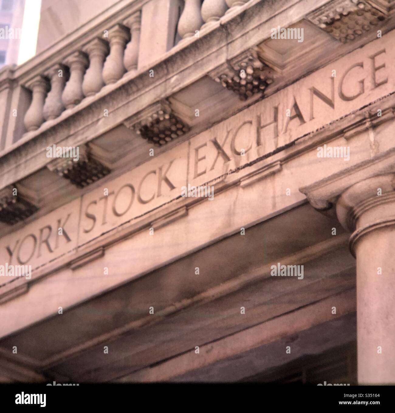 NewYork Stock Exchange building facade Stock Photo - Alamy