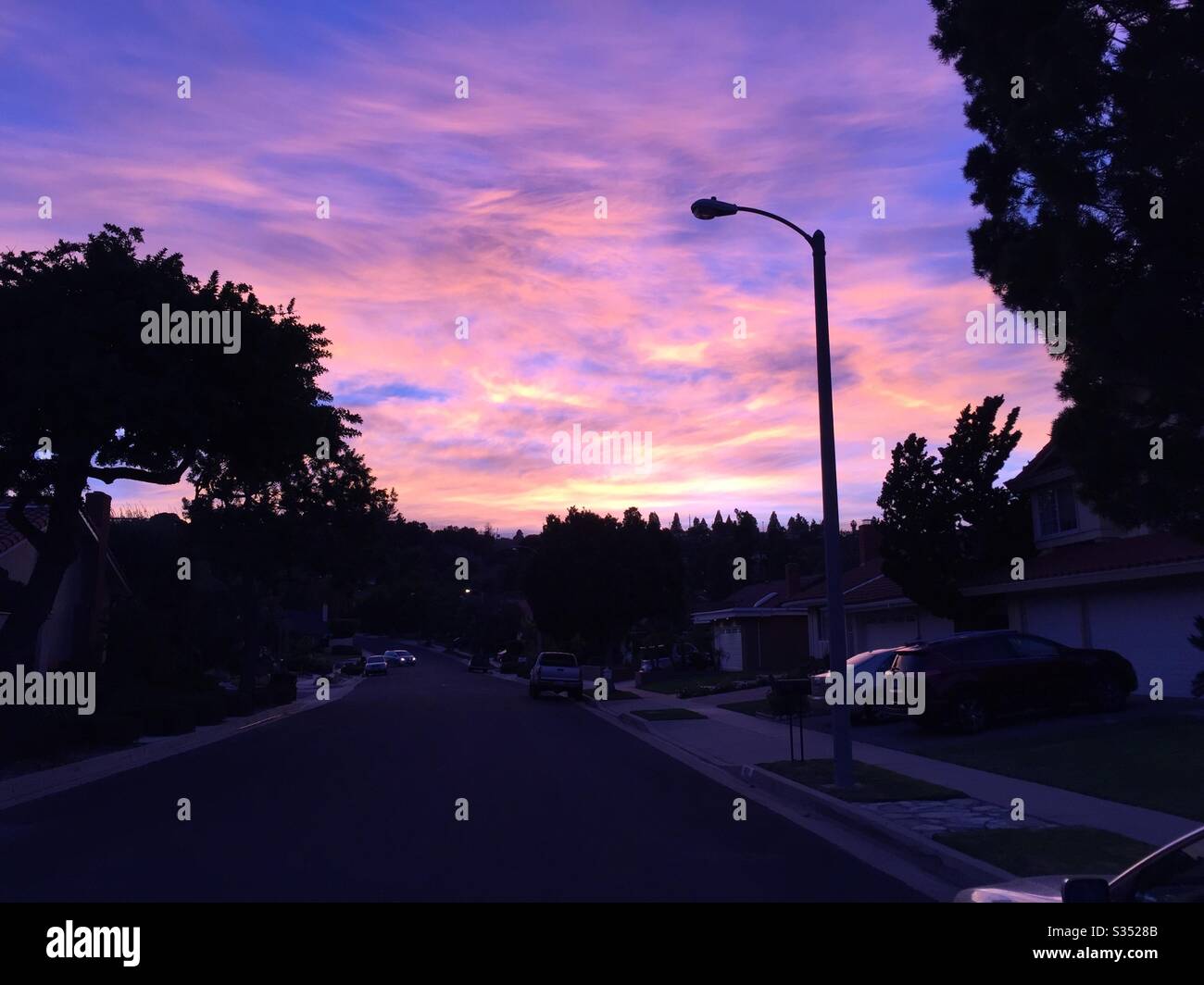 Sunset sky colors hi-res stock photography and images - Alamy