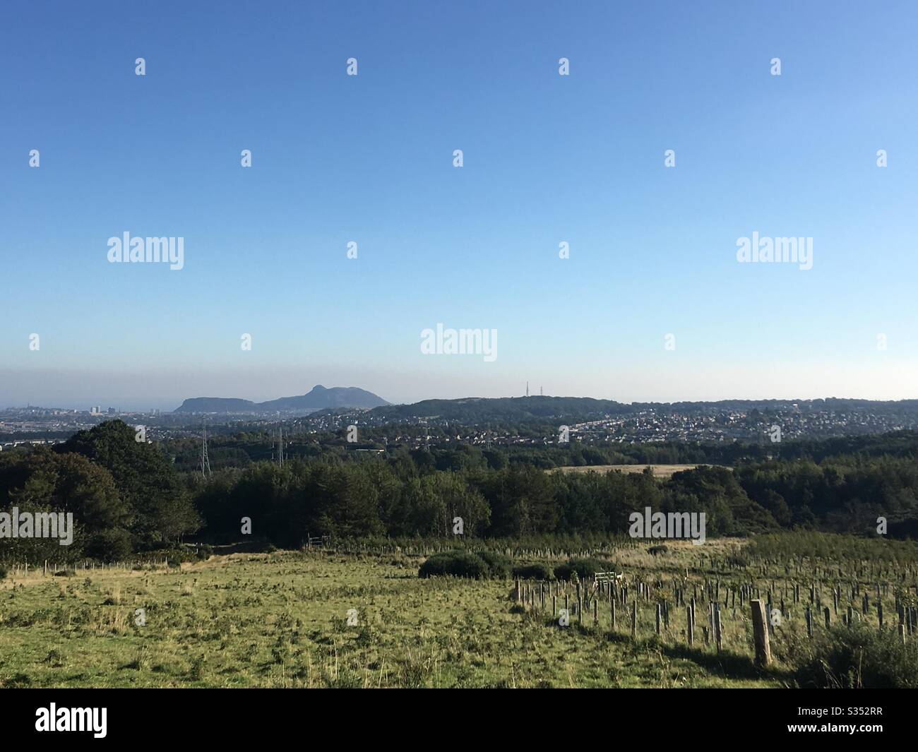 Hilltop terrain hi-res stock photography and images - Alamy