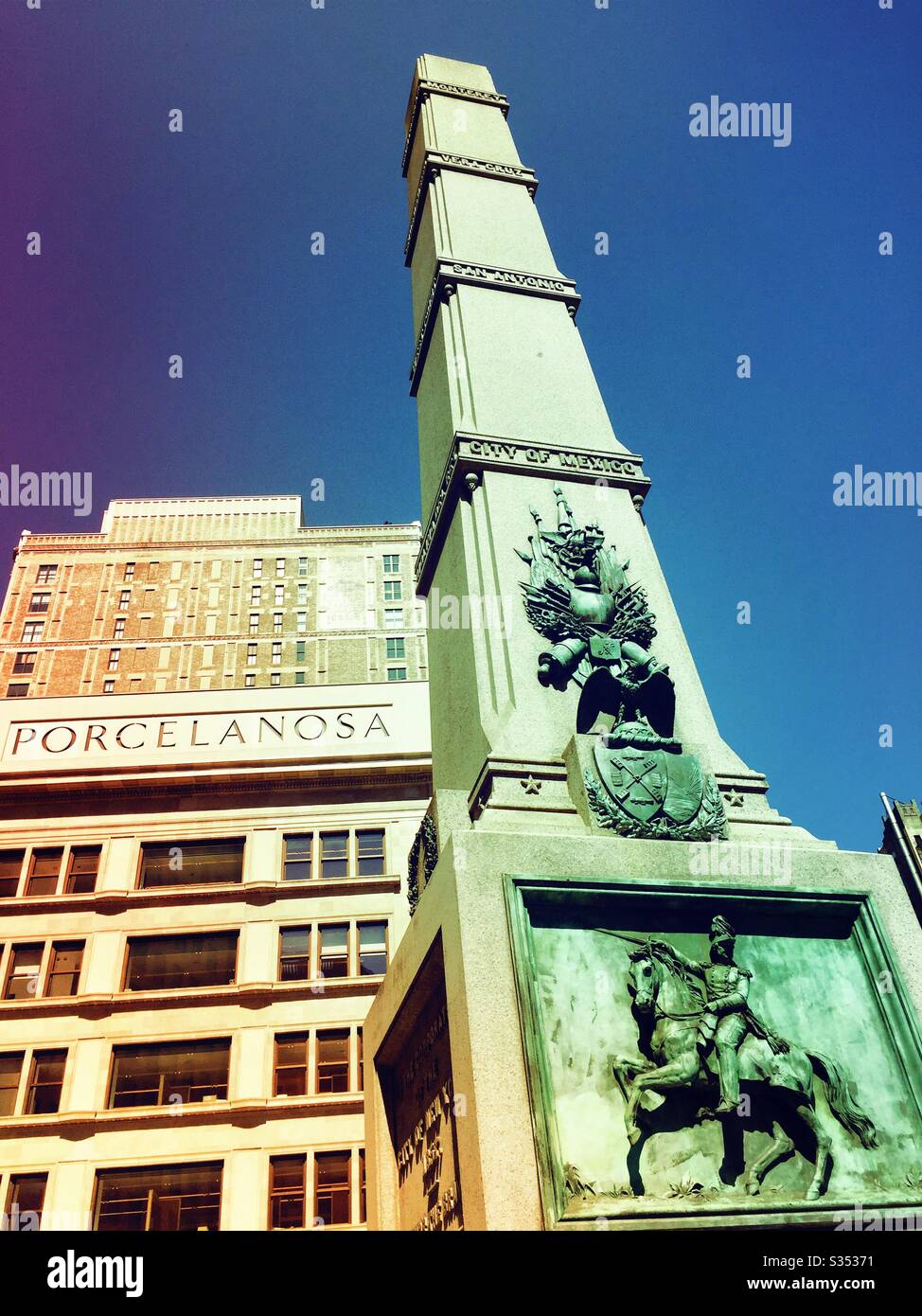 General worth monument at Fifth Avenue and 25th St. in New York City ...
