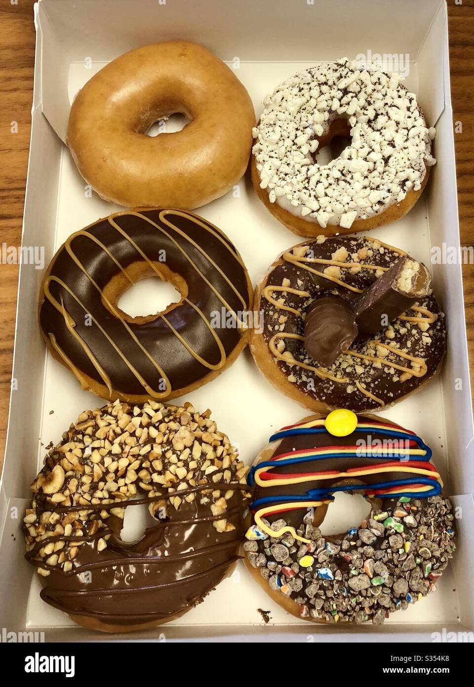 Dozen donuts hi-res stock photography and images - Alamy