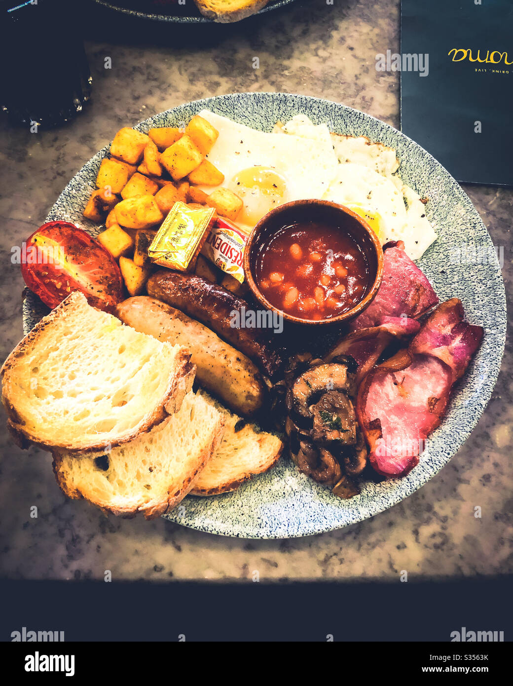 Breakfast before the flight Stock Photo - Alamy Breakfast before the flight Stock Photo - Alamy