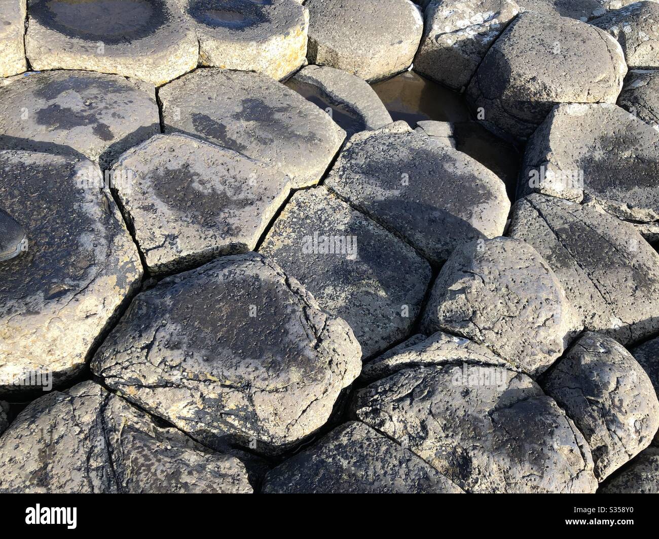 Hexagonal rock hi-res stock photography and images - Alamy