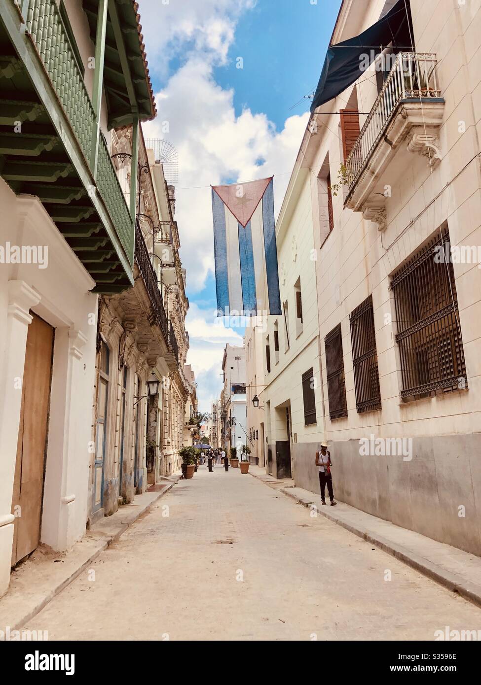 Old cuban flag hi-res stock photography and images - Alamy