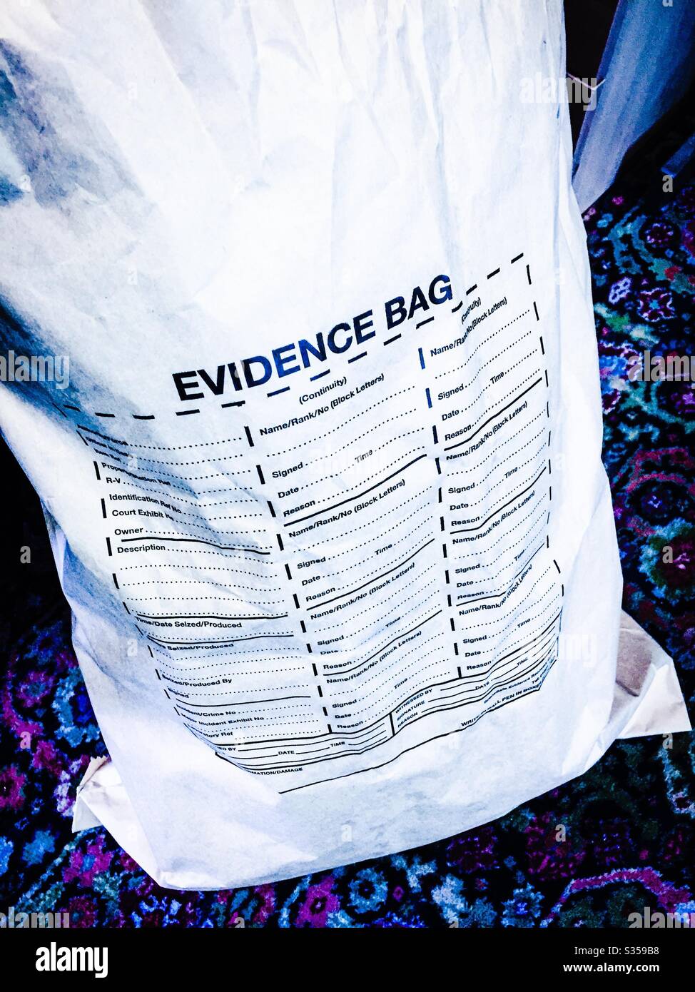 Police evidence bag hi-res stock photography and images - Alamy