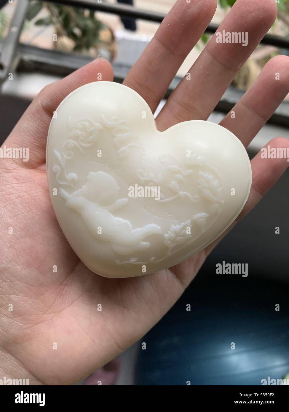 Soap heart hi-res stock photography and images - Alamy