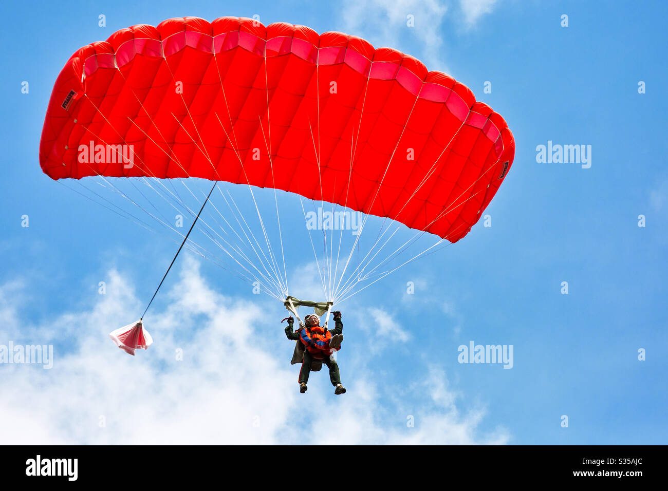 Tandem Parachute Jump High Resolution Stock Photography and Images - Alamy