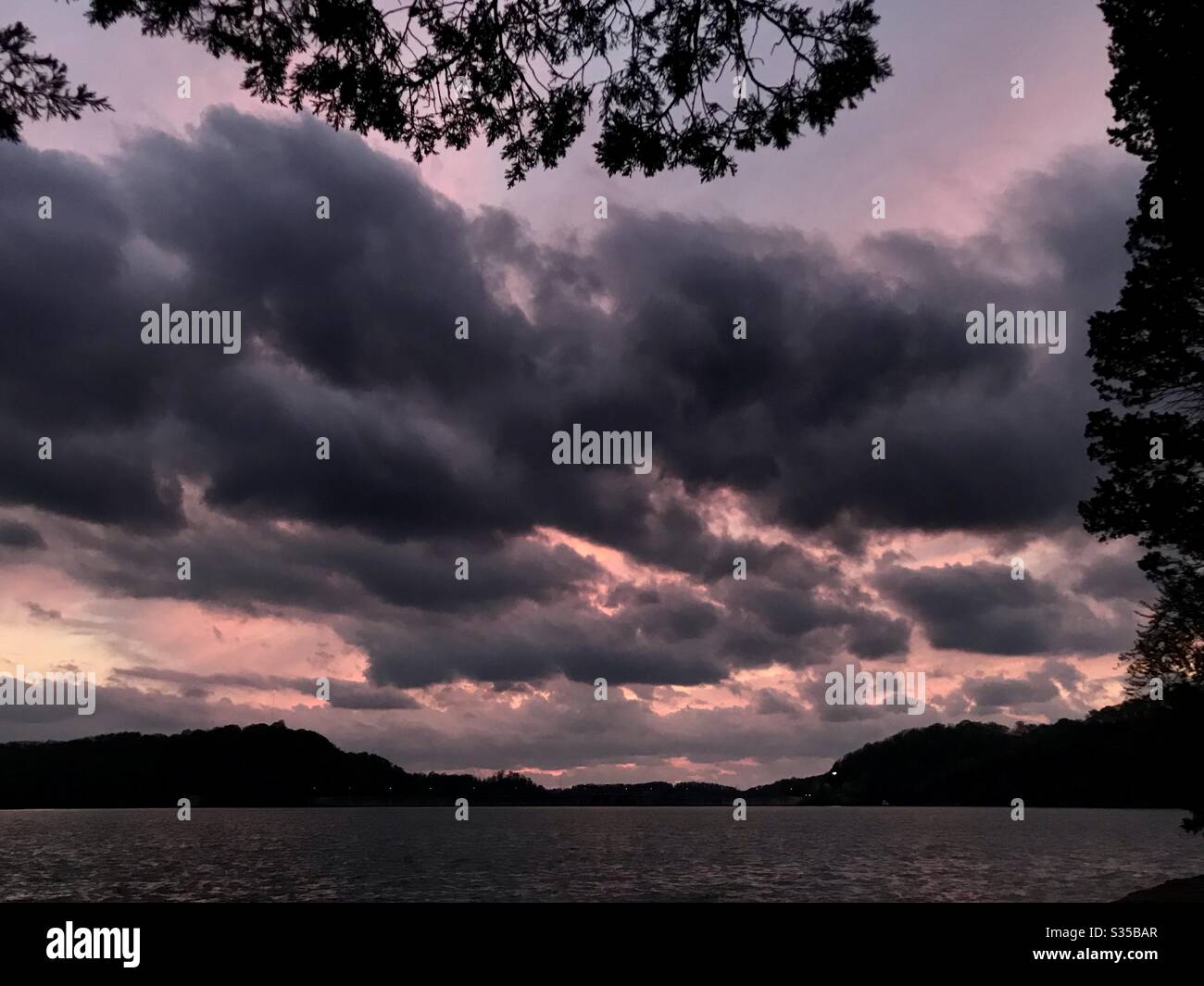 Dale hollow lake hi-res stock photography and images - Alamy