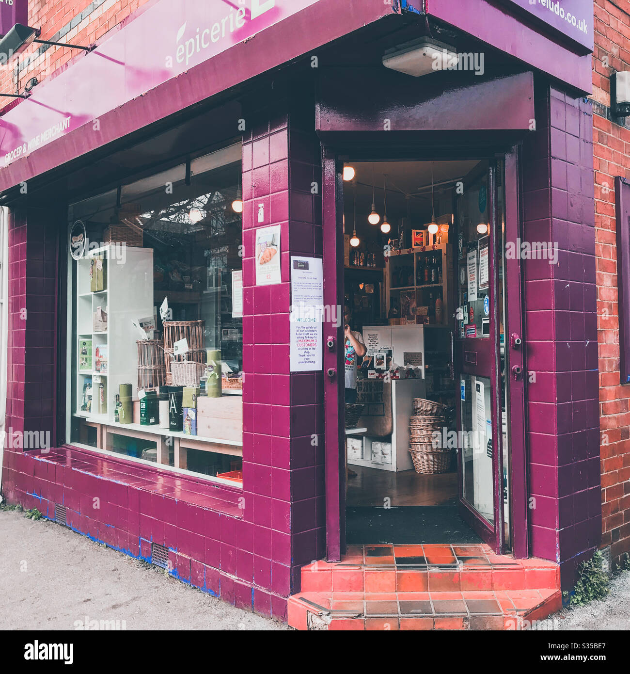 Deli local hi-res stock photography and images - Alamy