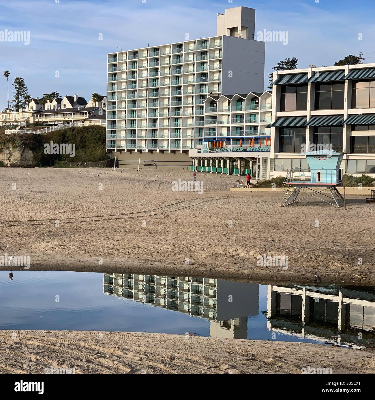 A view of the Dream Inn Santa Cruz from Cowell Beach, Santa Cruz ...
