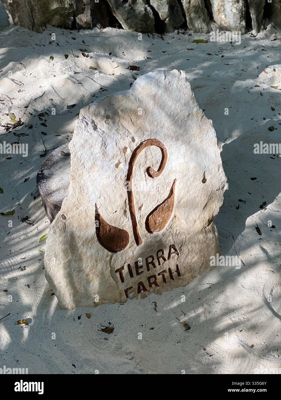 Element earth hi-res stock photography and images - Alamy