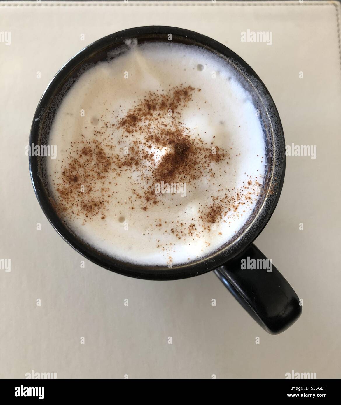 Frothy milk hi-res stock photography and images - Alamy