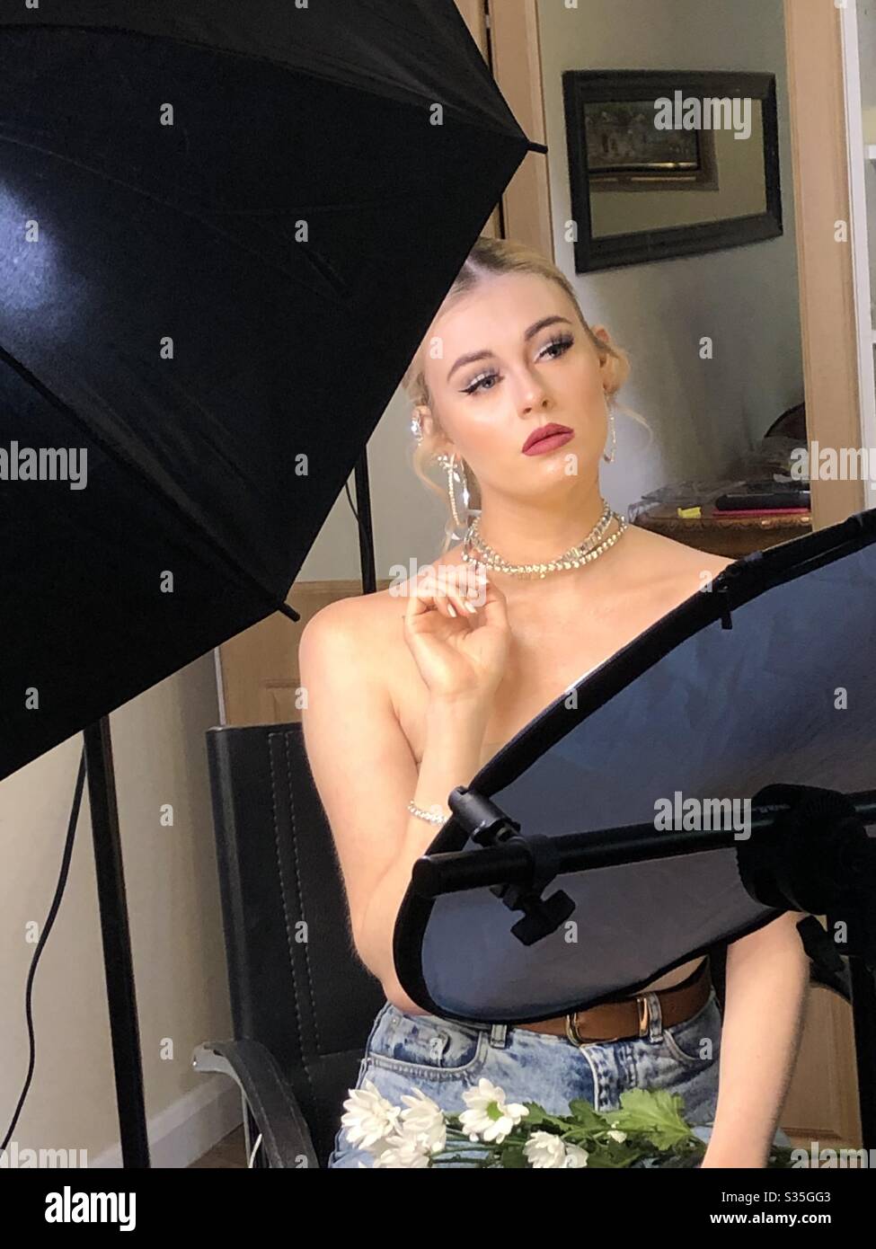 Classy model hi-res stock photography and images - Alamy