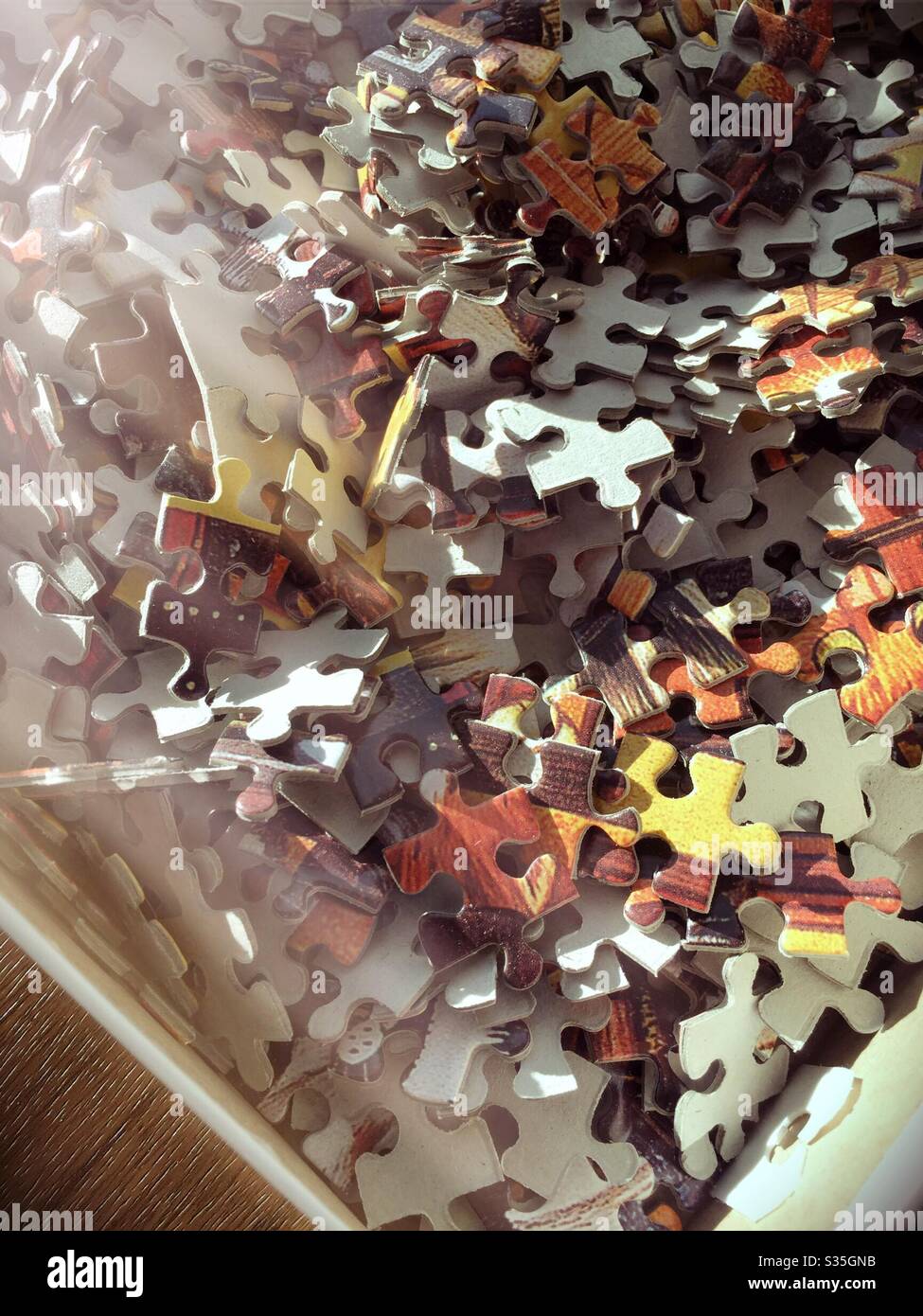 Jigsaw puzzle box hi-res stock photography and images - Alamy