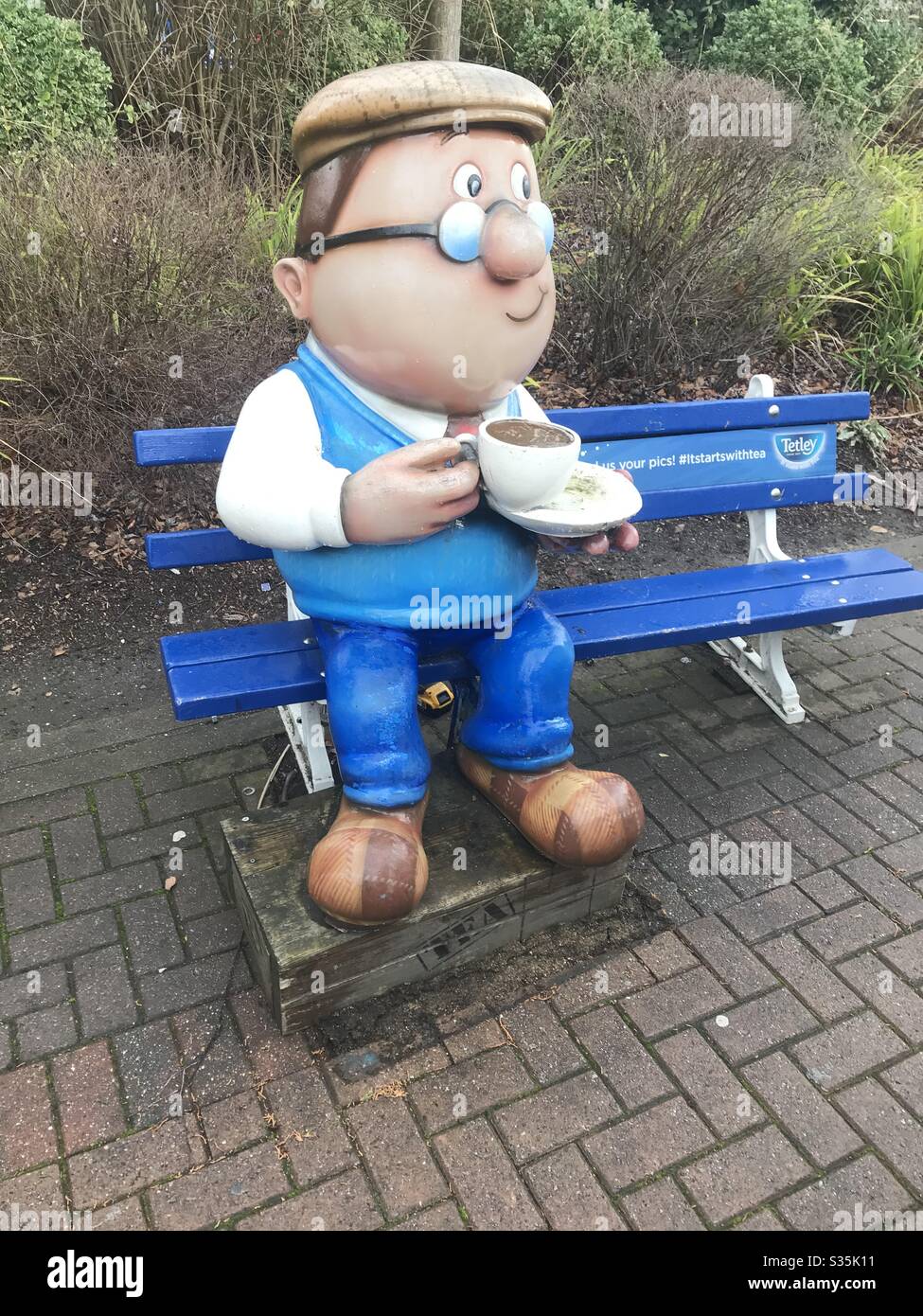 Tetley tea man hi-res stock photography and images - Alamy