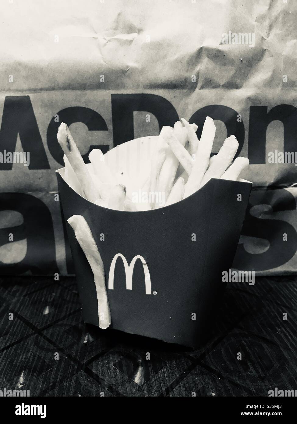 Mcdonalds chips bag hi-res stock photography and images - Alamy