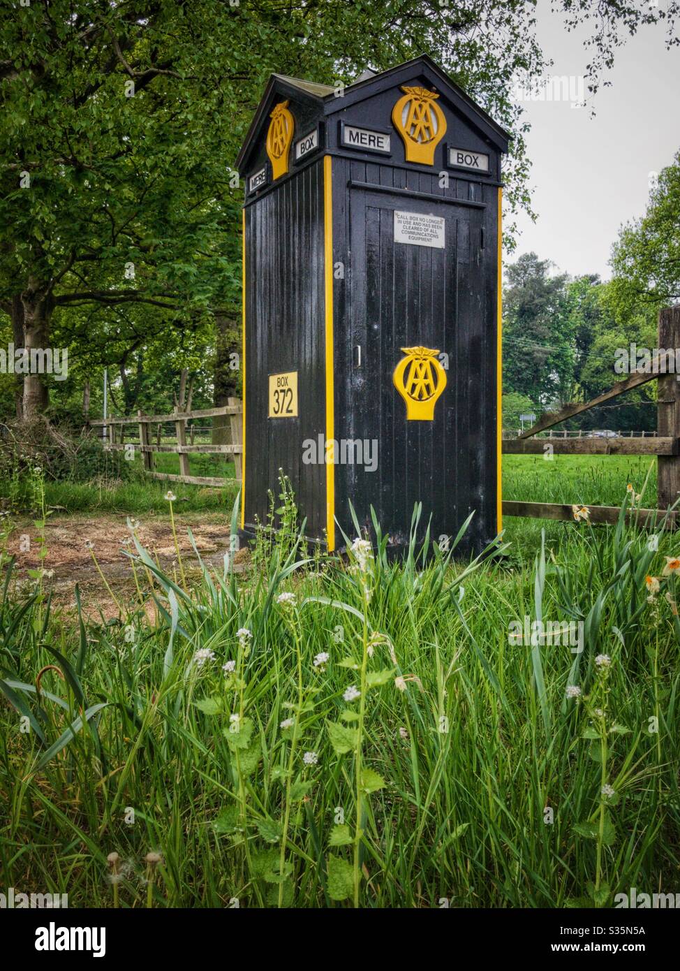 Mere aa telephone box hi-res stock photography and images - Alamy