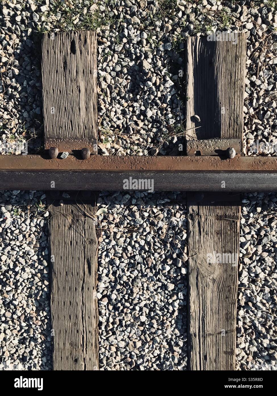 Grey vertical tiles hi-res stock photography and images - Alamy