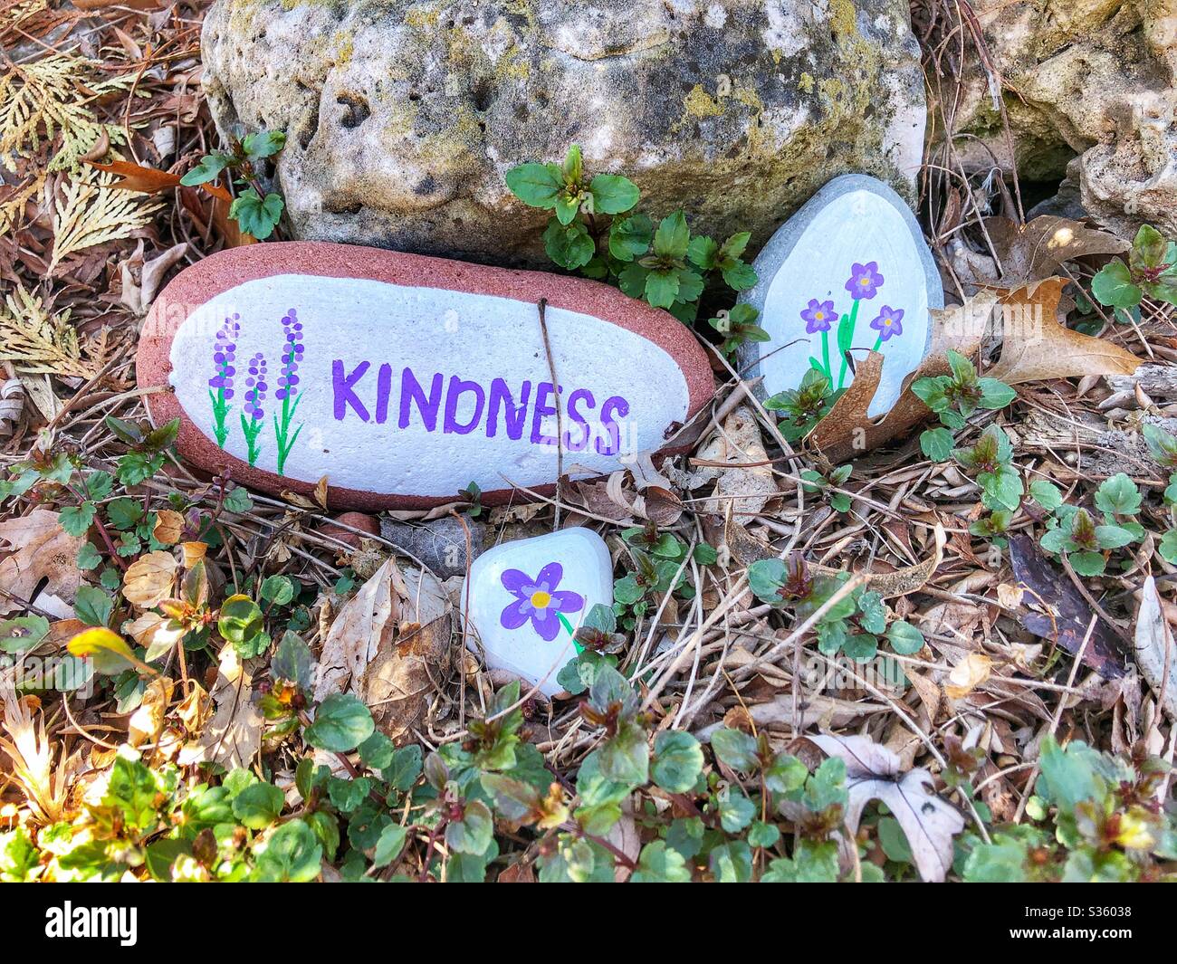 Stones painted with words hi-res stock photography and images - Alamy