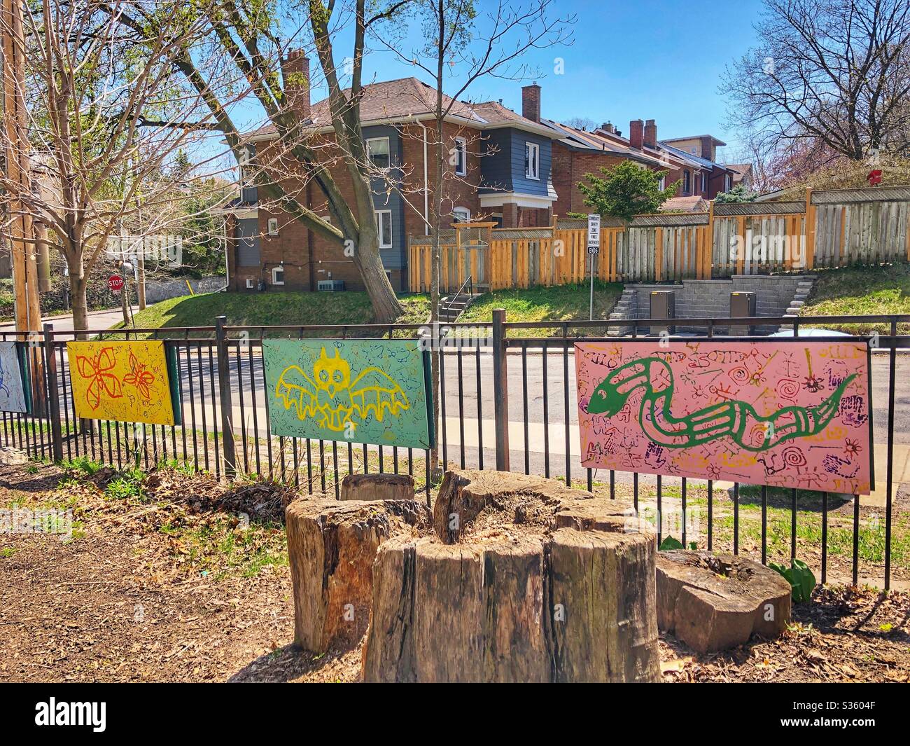 A beautiful day in the neighbourhood hi-res stock photography and ...