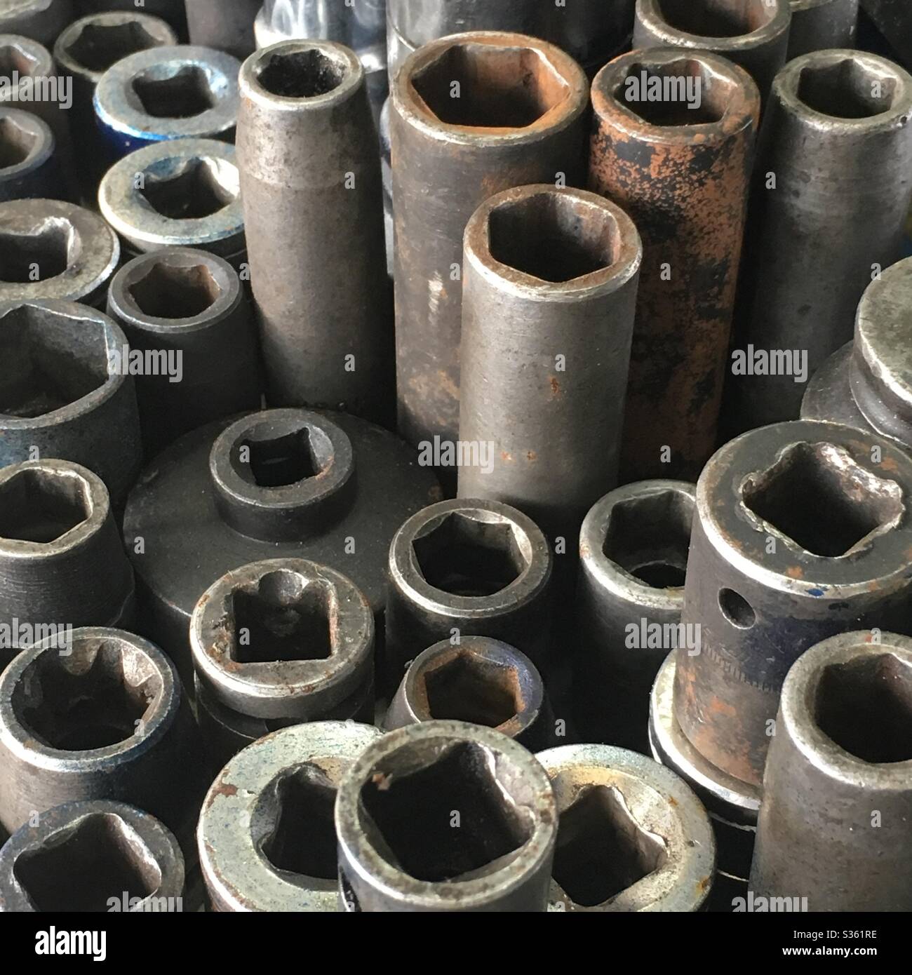 Rusty old garage tools hi-res stock photography and images - Alamy