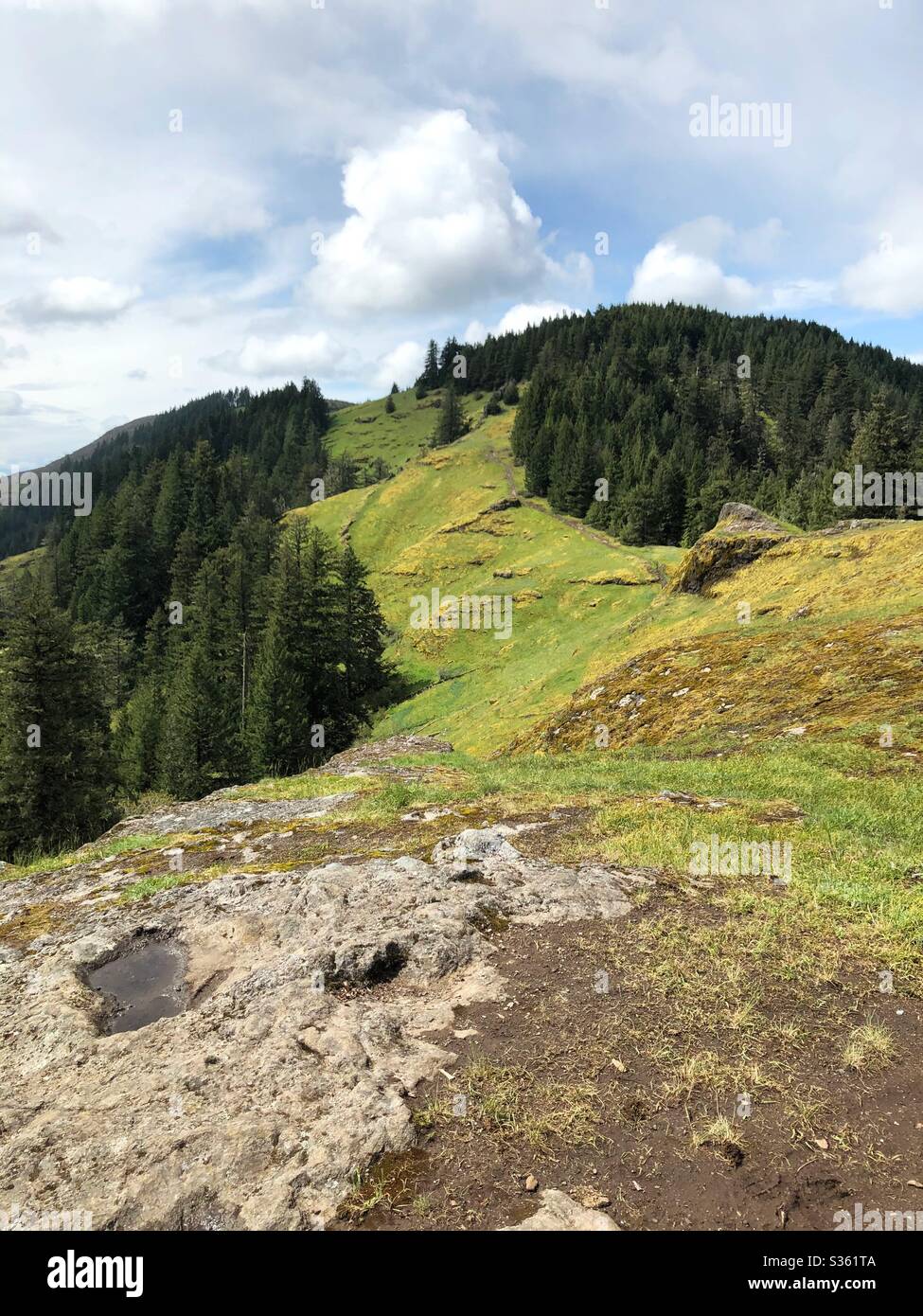 Rock ridge hi-res stock photography and images - Alamy