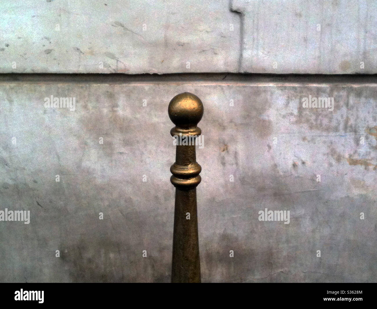 Pavement bollard hi-res stock photography and images - Alamy