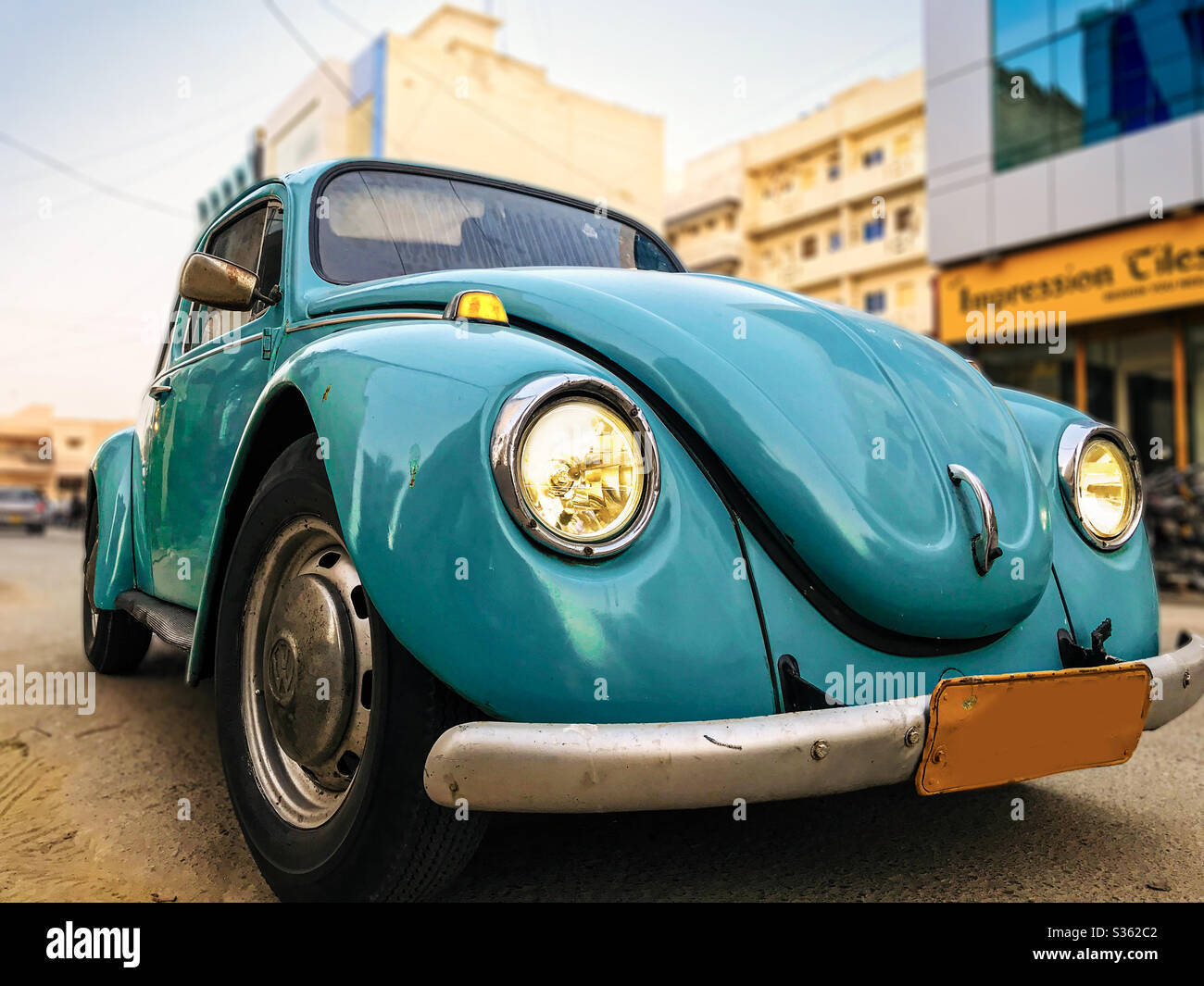 Foxy car hi-res stock photography and images - Alamy